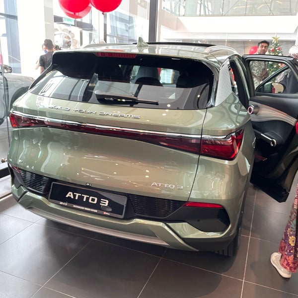 BYD TREC Kuala Lumpur - Auto Dealership in Royal Selangor Golf Club