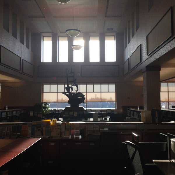 Schaumburg Township District Library - Library