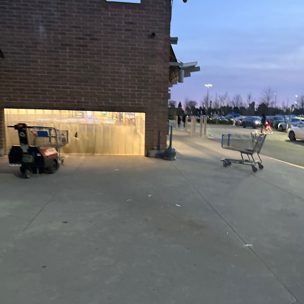 Walmart Supercenter - Big Box Store