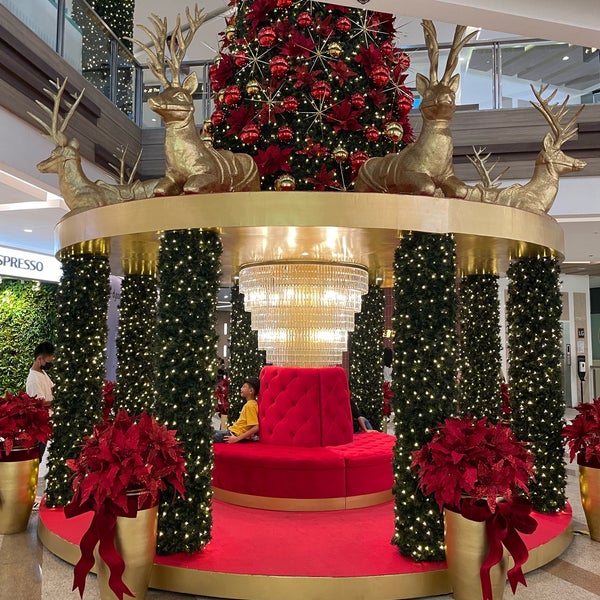 One Bonifacio High Street - Fort Bonifacio - 28th St, Bonifacio Global City
