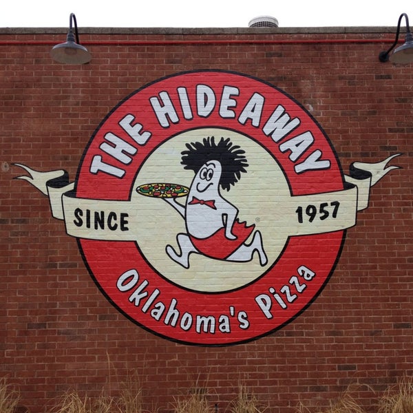 Hideaway Pizza - Pizza Place