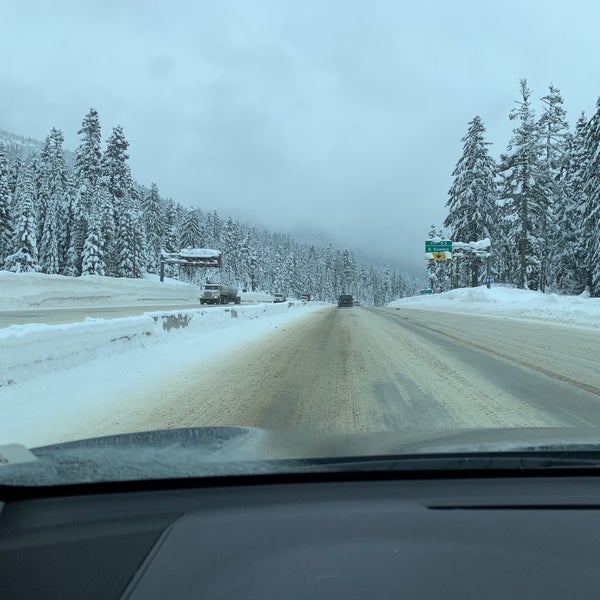 Snoqualmie Pass - Road in Snoqualmie