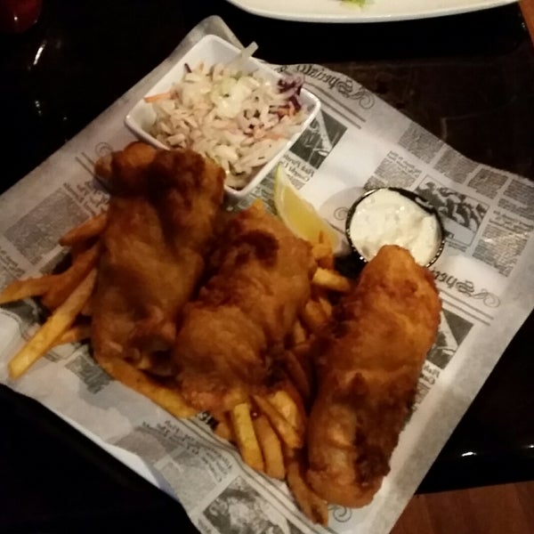 The Oakwood Bar & Grill - 17621 Oakwood Blvd