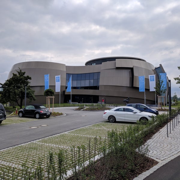 European Southern Observatory (ESO) - 2 tips from 89 visitors