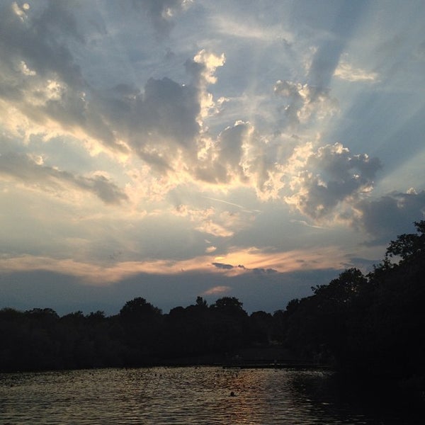 Highgate Men's Bathing Pond - Millfield Ln