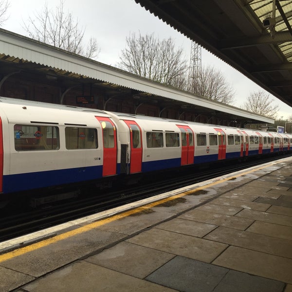 Photos at Harlesden London Underground Station - Metro Station in Harlesden