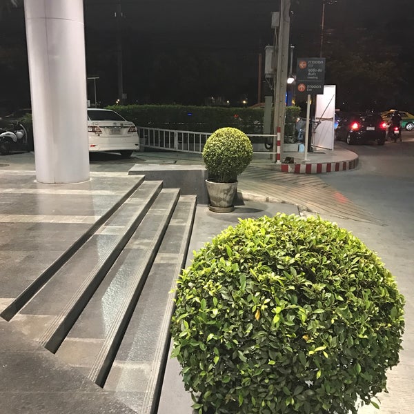 Photos at Home Product Center Plc. (Head Office) บมจ. โฮม โปรดักส์ ...