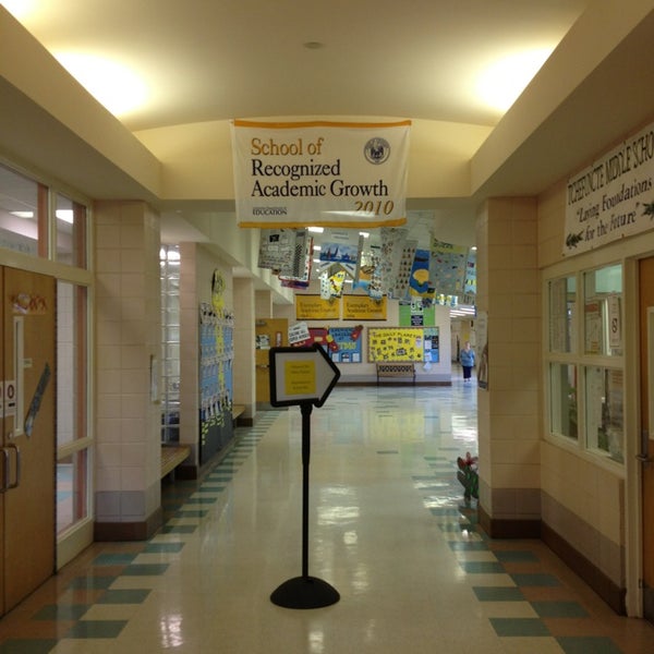 Tchefuncte Middle School - 1530 W. Causeway Approach