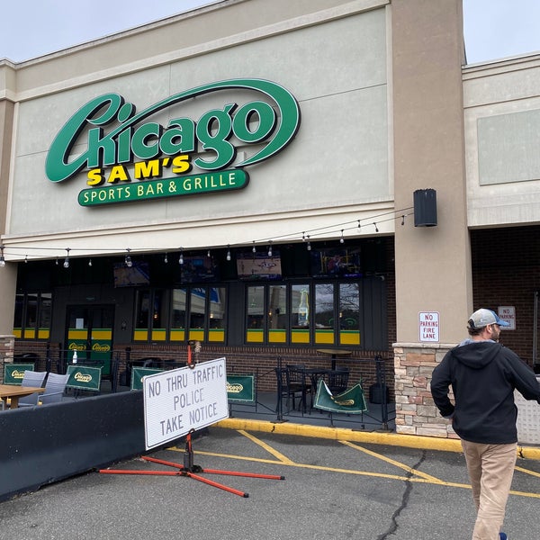 Chicago Sam's - 29 tips from 2079 visitors