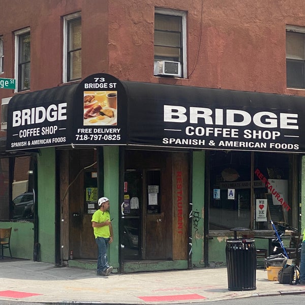 Bridge Coffee Shop - Café in Brooklyn