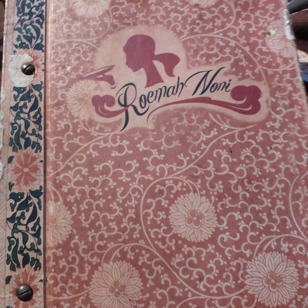 Roemah Noni - Jl. Kesehatan No. 12