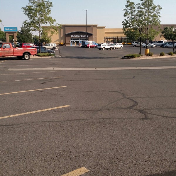 Walmart Supercenter - 18 tips from 1659 visitors