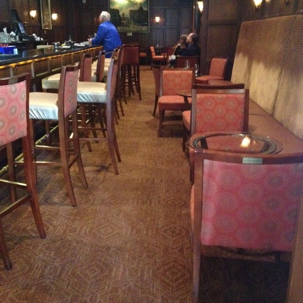 Harrison Grille At Columbia Club - Bar in Indianapolis