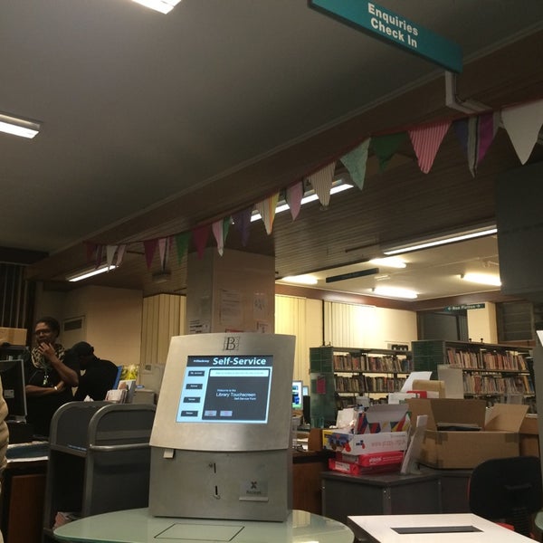 Homerton Library - Library in Hackney