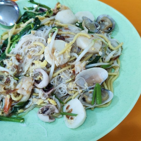 Batu Berapi Grill @Upper Boon Keng Market & Food Centre - Blk 17 Upp ...