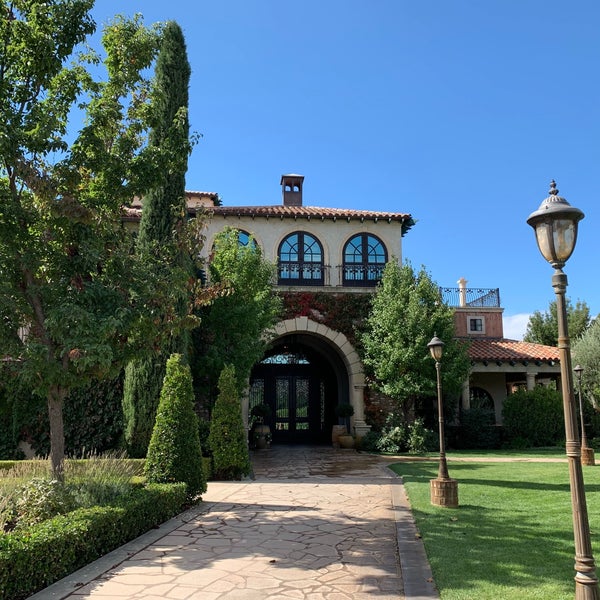 Brassfield Estate Winery - 10915 High Valley Rd