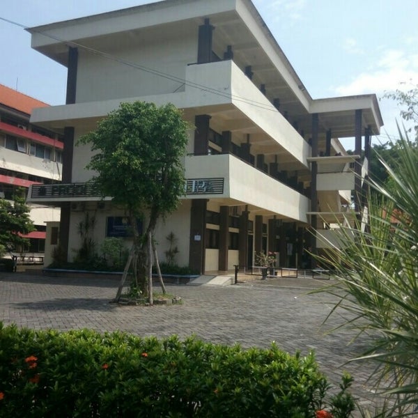 Fakultas MIPA UNESA - University