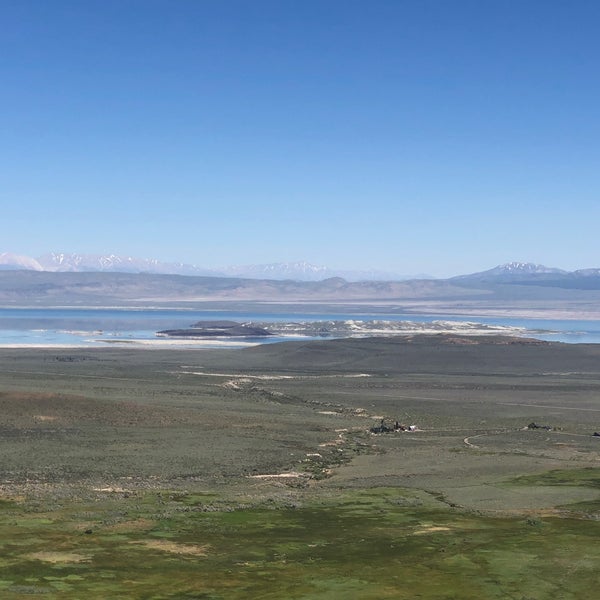 Mono Lake Viewpoint - Scenic Lookout