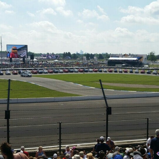 Indianapolis Motor Speedway Maintenance Building - Race Track in ...