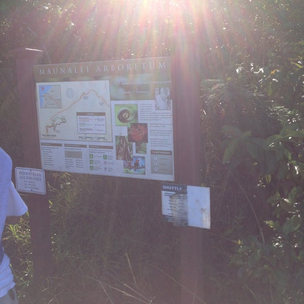 Mahana Ridge Trail - Lahaina, HI