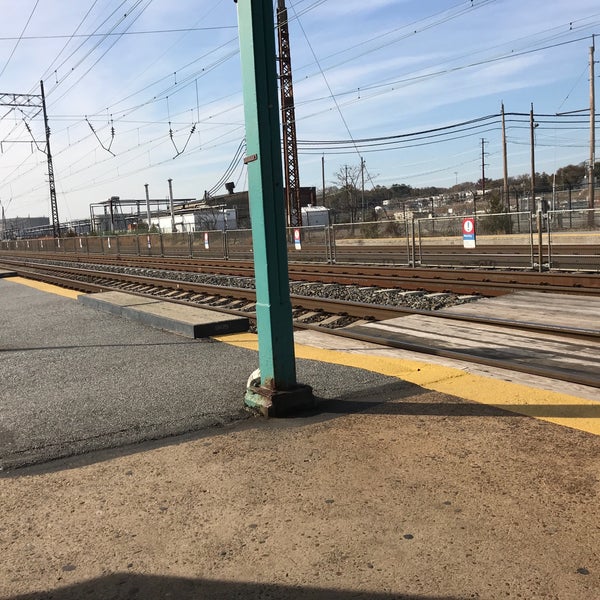 SEPTA: Marcus Hook Station - 7 tips