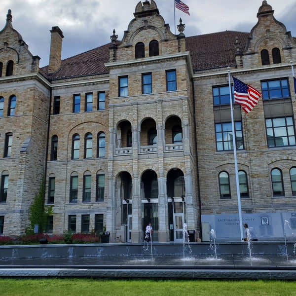 Lackawanna County Courthouse - Courthouse in Scranton