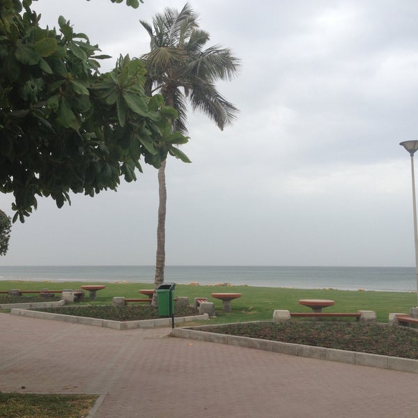 Shatti Al Qurum | شاطئ القرم - Beach