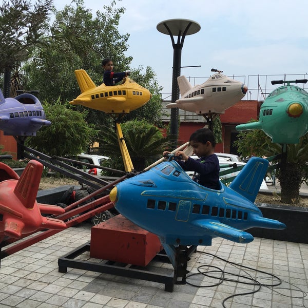 Netaji Subhash Place - 16 tips from 552 visitors