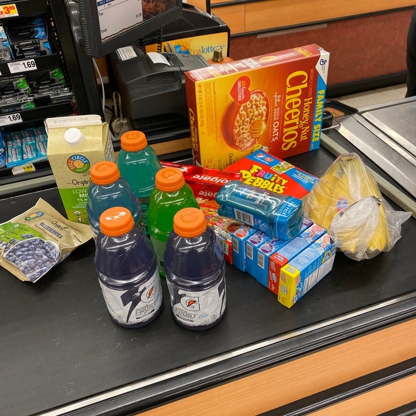 Stater Bros. Markets - Grocery Store