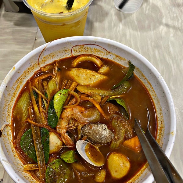 Uncle Chua Signature - Café in Kuala Terengganu