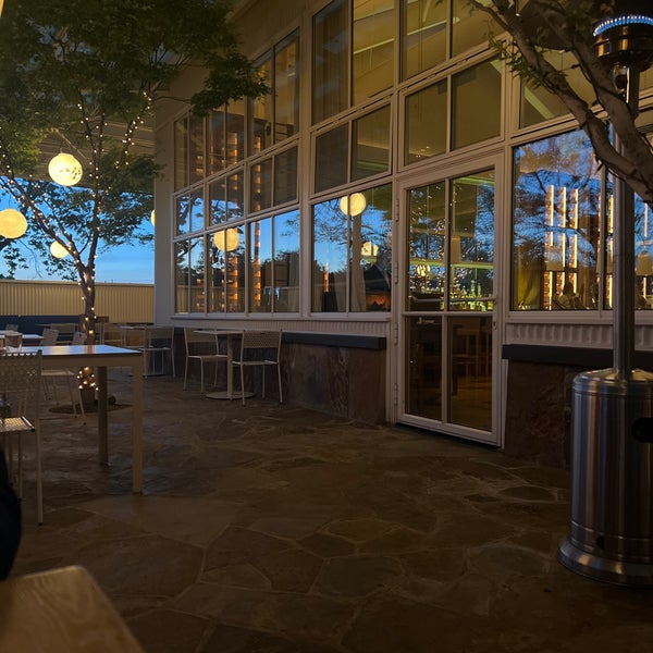 Press Restaurant - 587 Saint Helena Hwy S