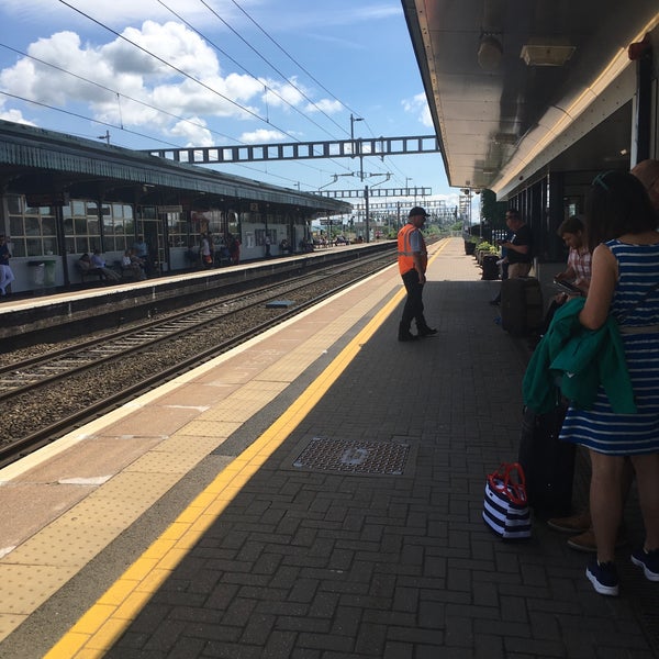 Didcot Parkway Railway Station (DID) - Station Rd