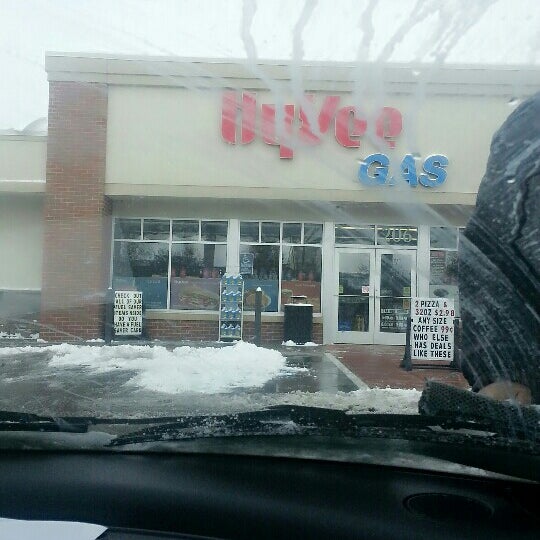 Hy-Vee Gas - Fuel Station in Manhattan