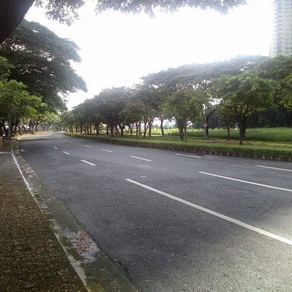 Spectrum Midway - Road in Muntinlupa City