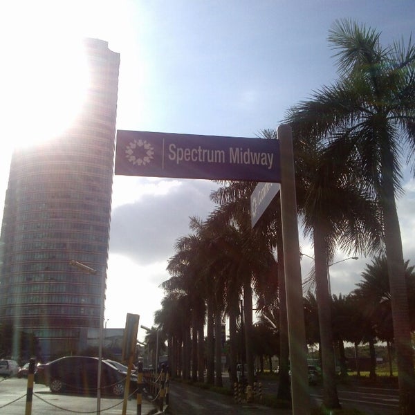 Spectrum Midway - Road in Muntinlupa City
