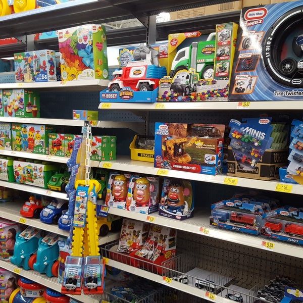 Walmart Supercenter - 13 tips from 1197 visitors