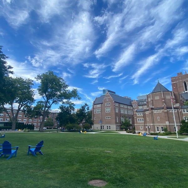 Emmanuel College - University in Boston
