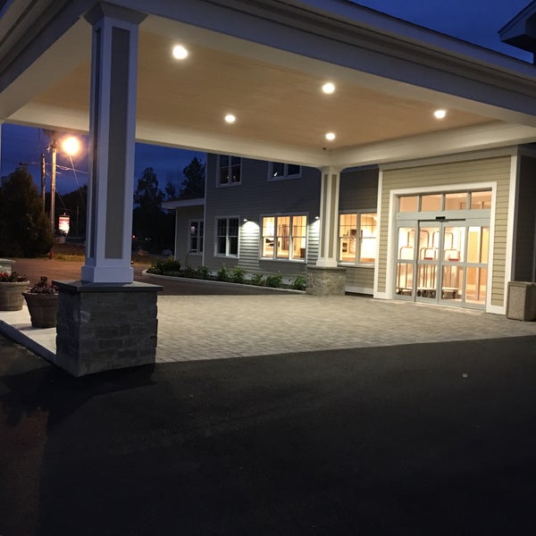 Belfast Harbor Inn - 91 Searsport Ave