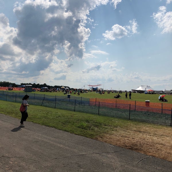 Photos at Solberg-Hunterdon Airport (N51) - Whitehouse Station, NJ