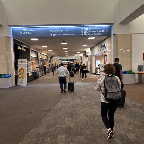 Boarding Area C - Airport Terminal in San Francisco