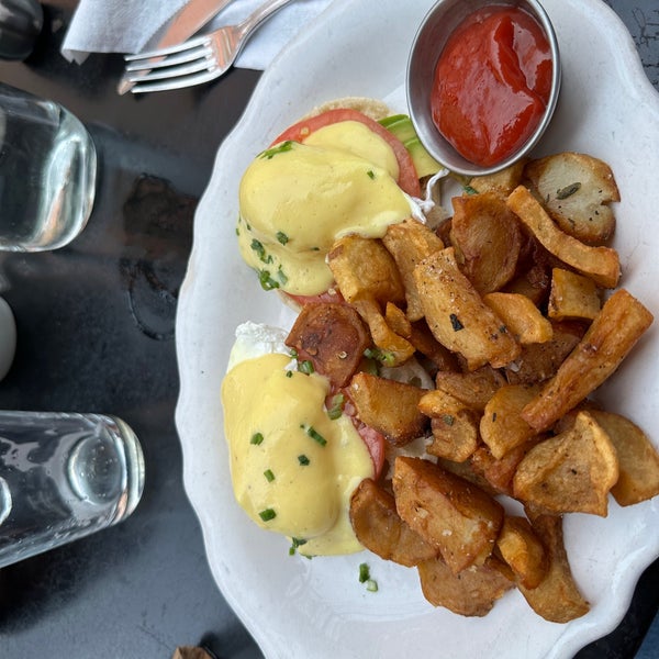 The Hamilton Inn - Hamilton Park - Jersey City, NJ