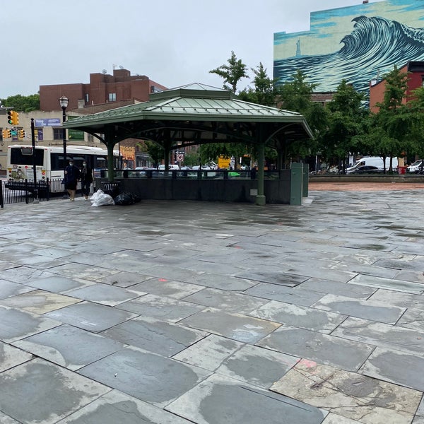 Photos at Grove Street PATH Station - Metro Station