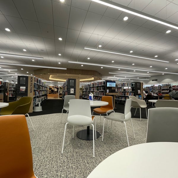 Hornsby Library - Library in Hornsby
