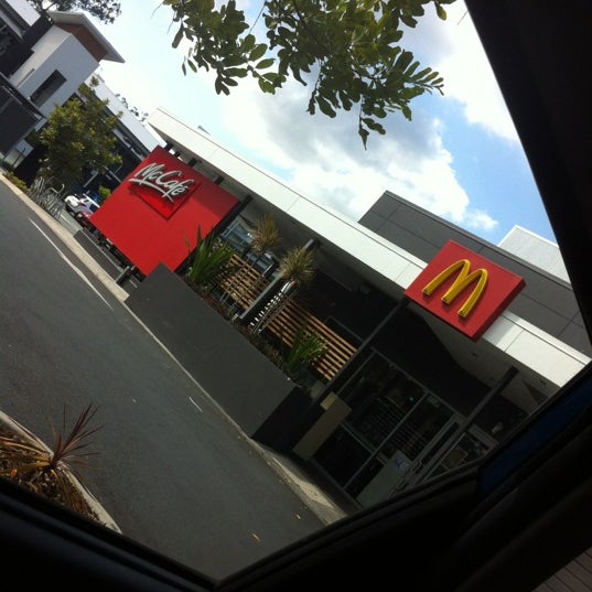 McDonald's - Fast Food Restaurant