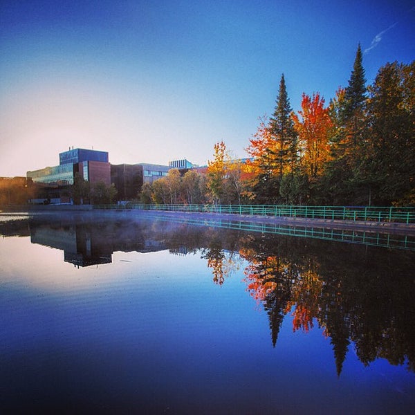 Nipissing University - University