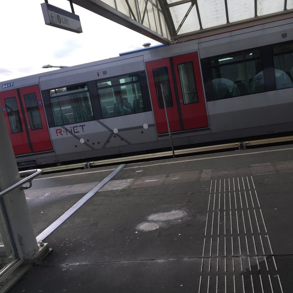 Metrostation Heemraadlaan - Metro Station in Spijkenisse