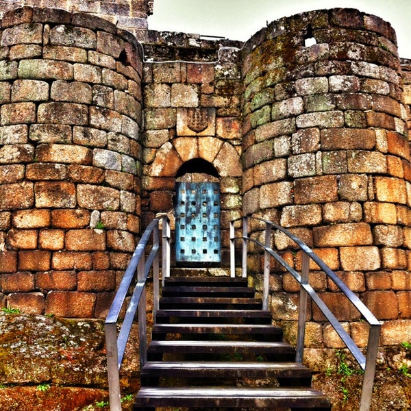 Castelo de Ribadavia | Castelo dos Condes Sarmiento de Ribadavia ...