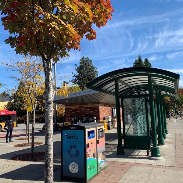 Redmond Transit Center - Bus Station in Downtown Redmond