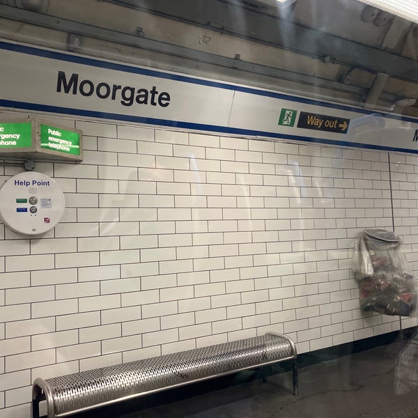 Moorgate Railway Station (MOG) - City of London - Moorfields