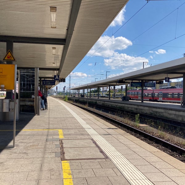 Gleis 6/7 - Mitte - Bahnhofsplatz 9